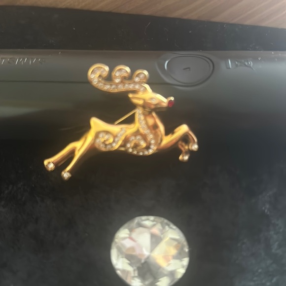 Jewelry | Beautiful Dear With Rhinestones Broche In New Condition ...